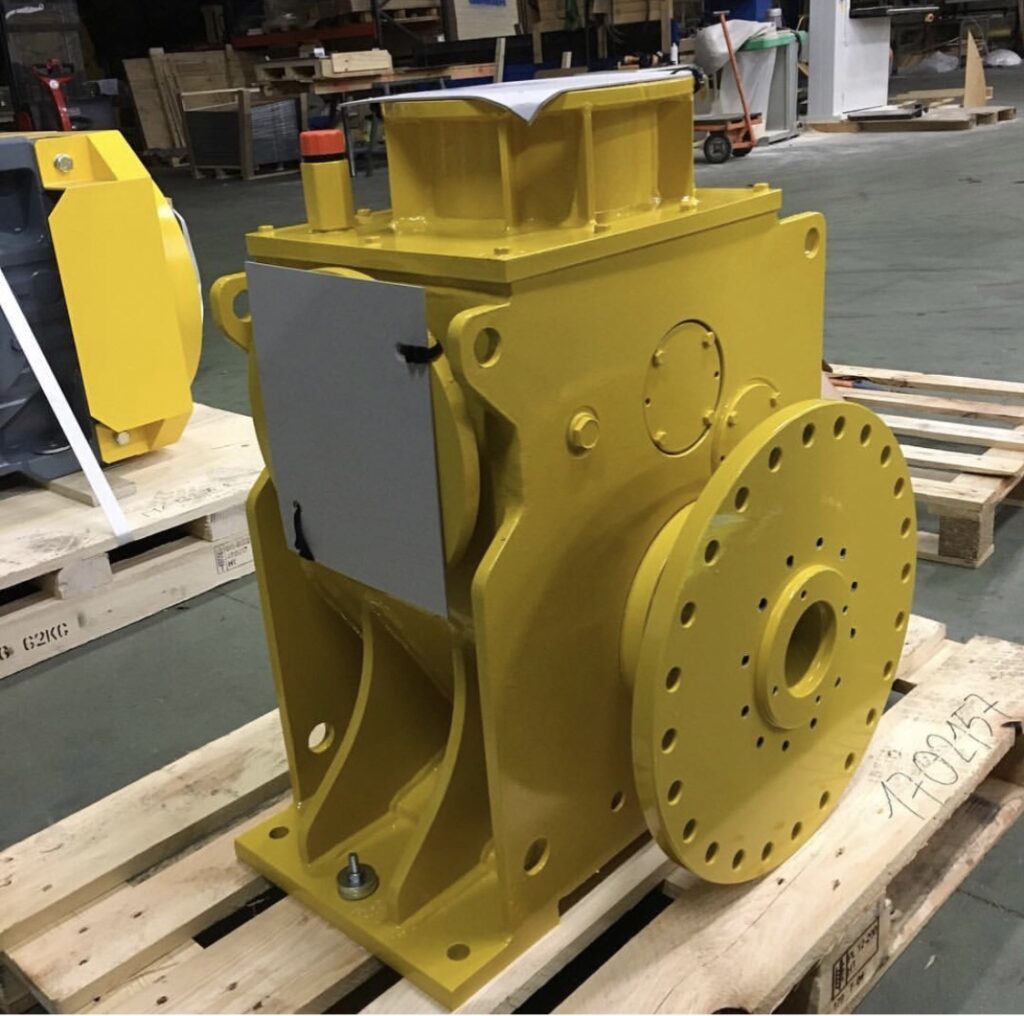 Screw and Barrel Repair | Repairing and Rebuilding Screws Barrels